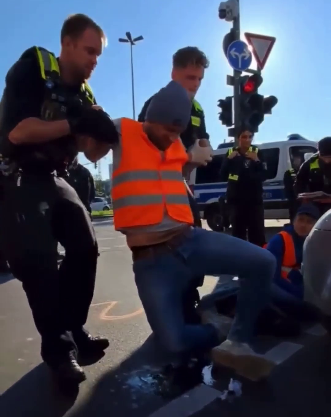 Police vehicle stop / pursuit – KEATO.INFO